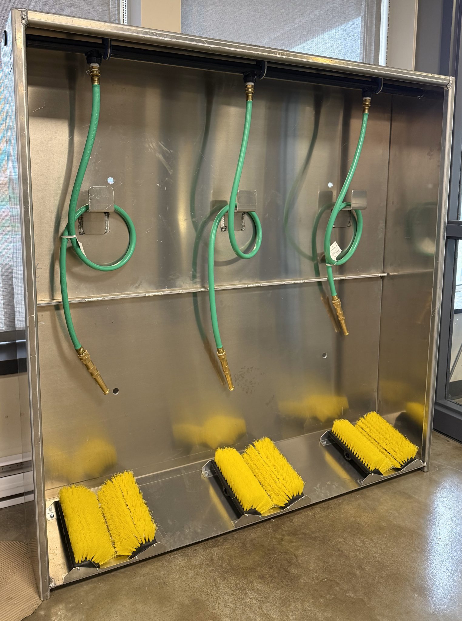 BOOT WASH STATION | B&D Manufacturing